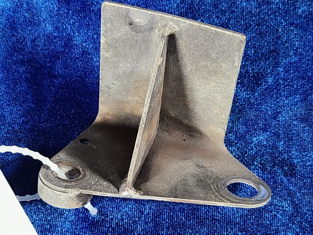 BRACKET – COWL SNUBBER – Reclaimed Aero Parts